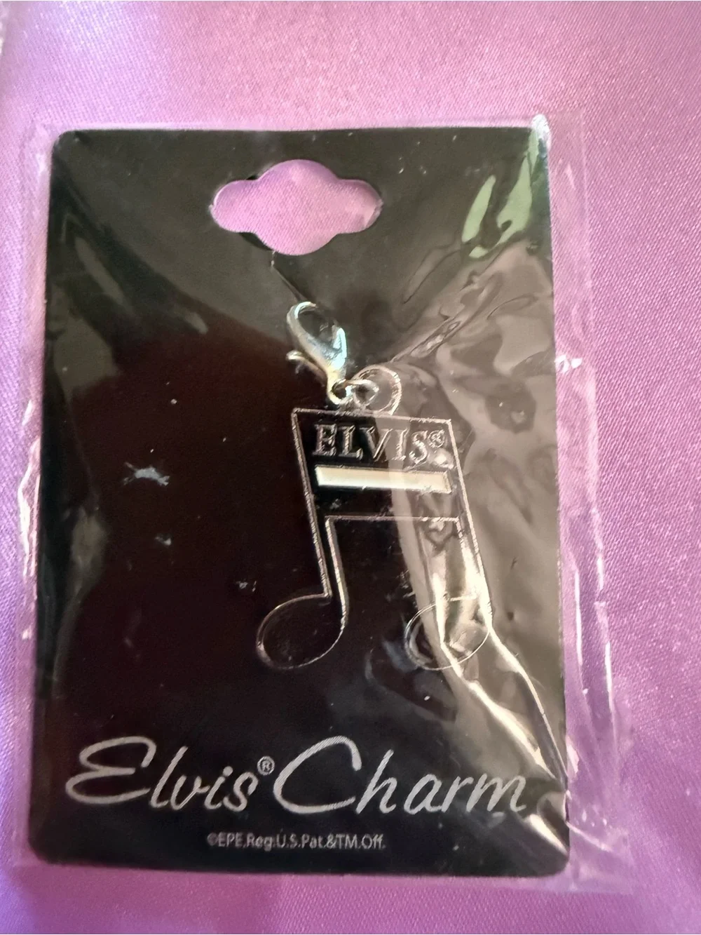 The Unbranded Brand | Jewelry | Elvis Silvertone Heart Charm Bracelet ...